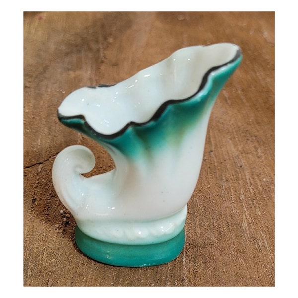 Cornucopia Vase - Etsy