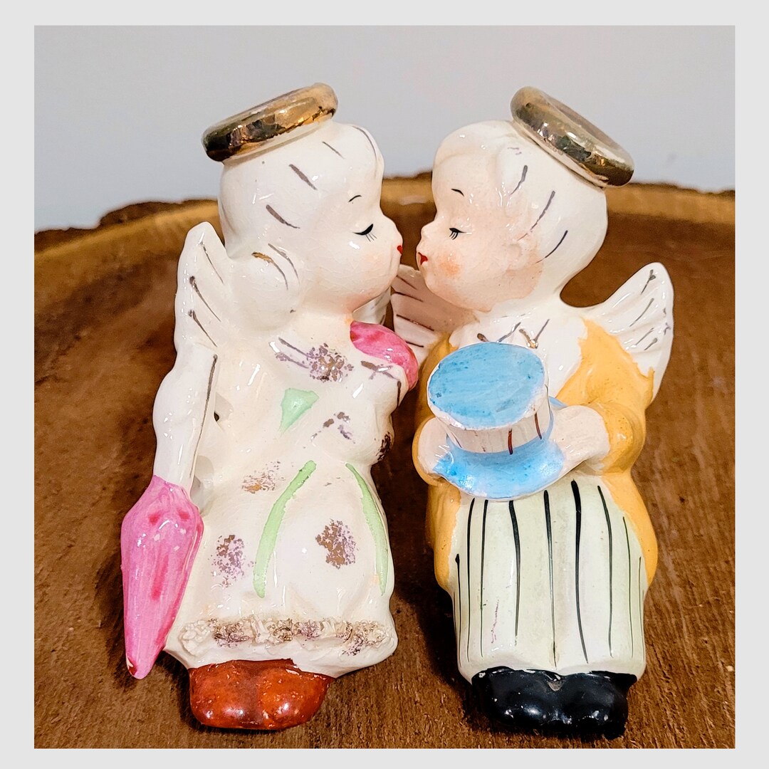 Boy and Girl Kissing Angels, Angel Couple Kissing, Vintage Sitting ...