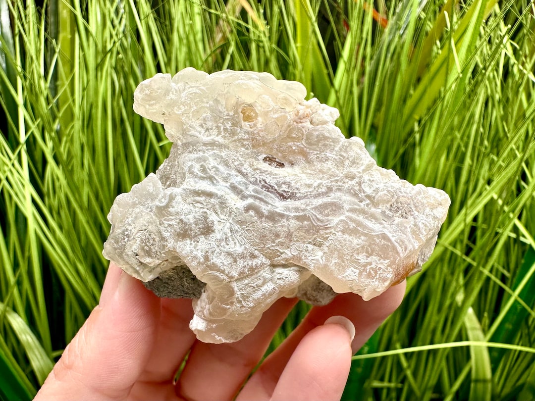 Fluorescent Botryoidal Agate From Arizona White Chalcedony Fluorescent ...