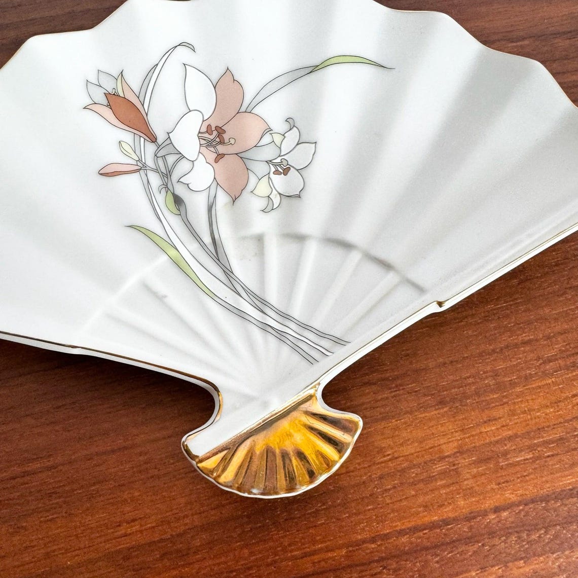 Japanese Yamaji Porcelain Fan Dish - Etsy
