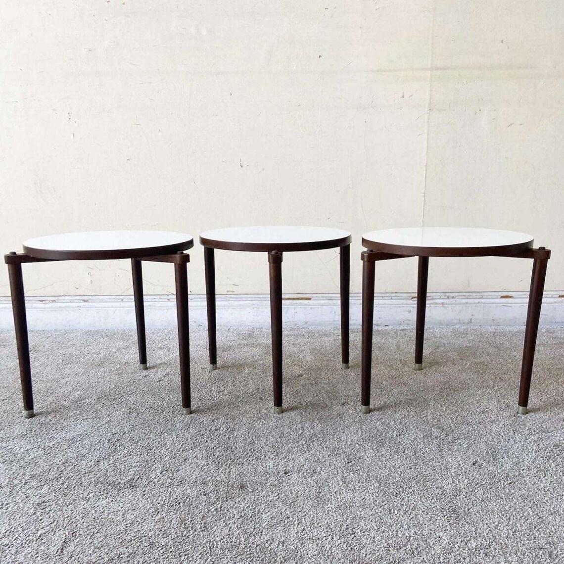 Mid Century Modern Circular White Top Nesting Tables - Set of 3 - Etsy