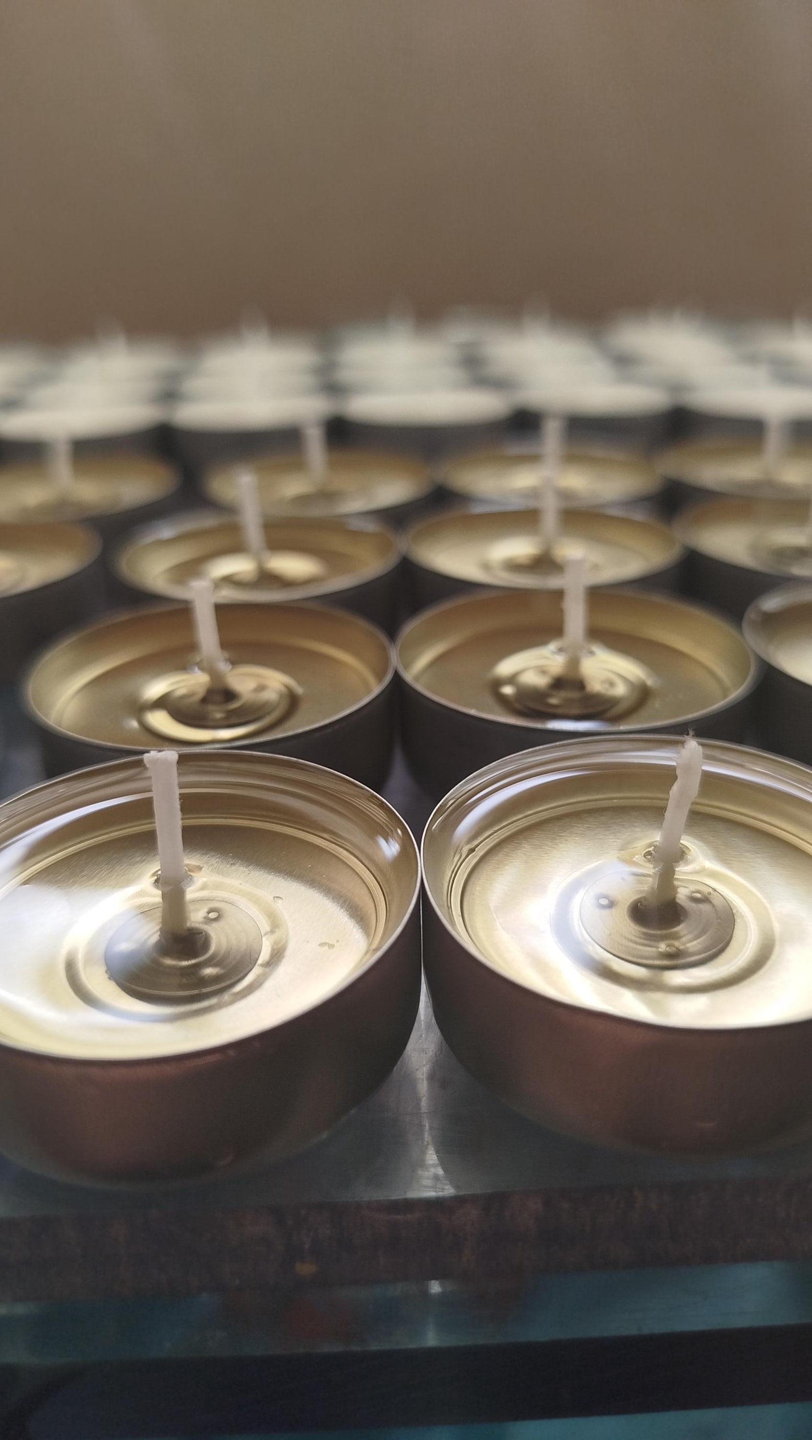 Soy Wax Tealights 10-pack – Hand-poured, Unscented, Eco-friendly ...
