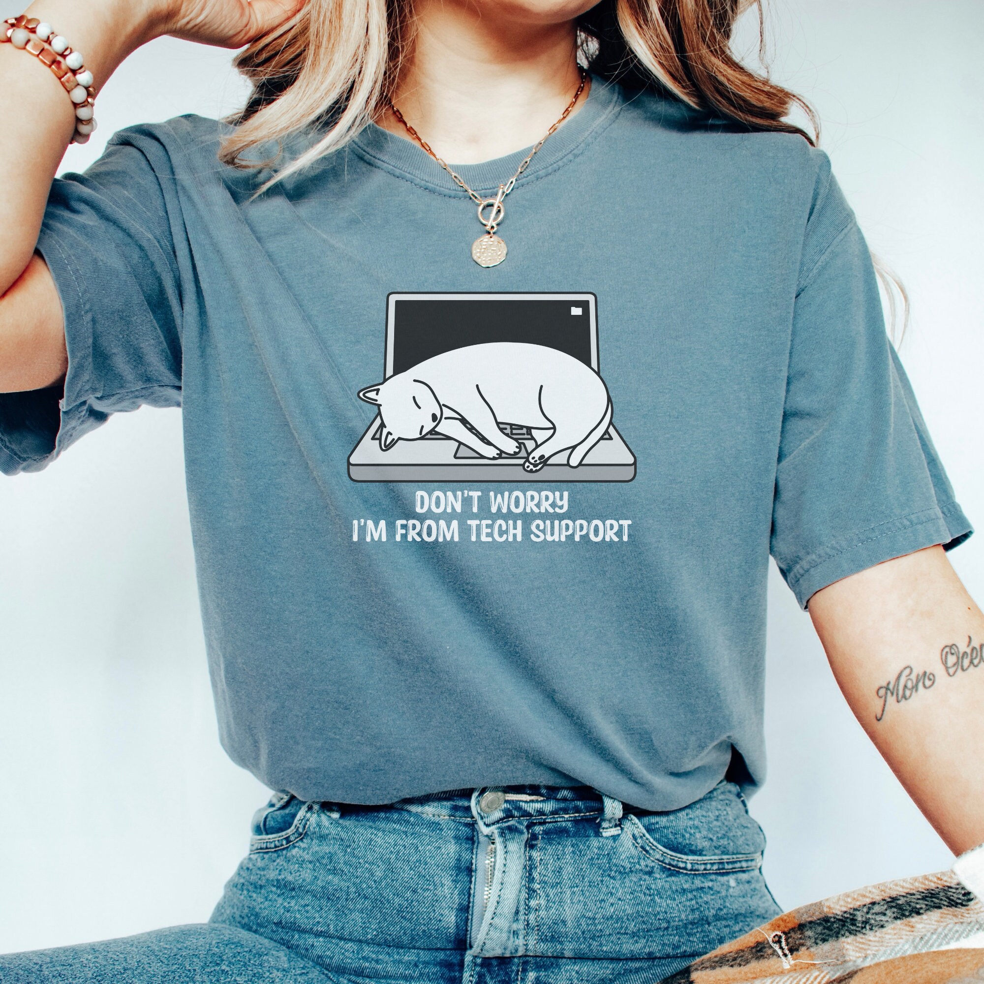 Don't Worry I'm From Tech Support Cat Shirt, Funny Cat Shirt Comfort ...