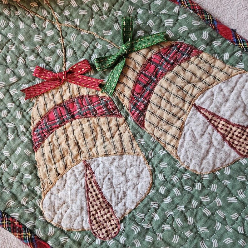 Christmas Candle Mat With BELLS, Table Topper, Christmas, Quilted - Etsy