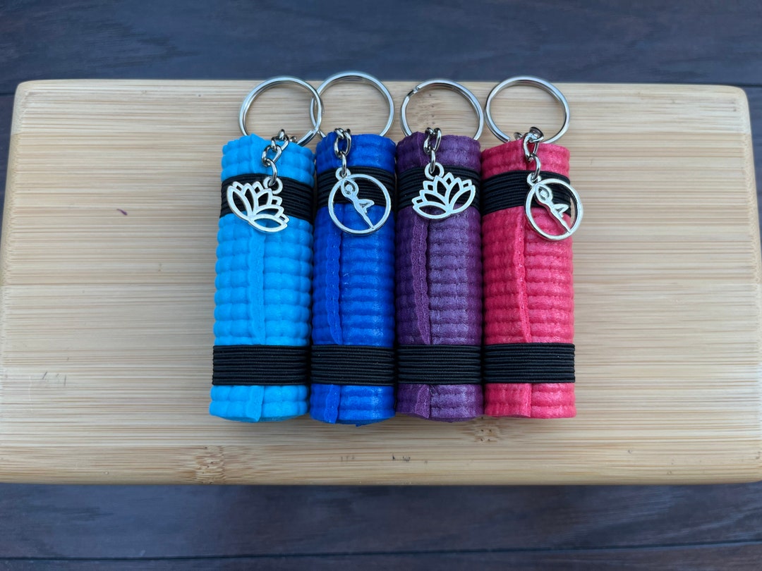 Yoga Mat Keyring Keychain - Etsy