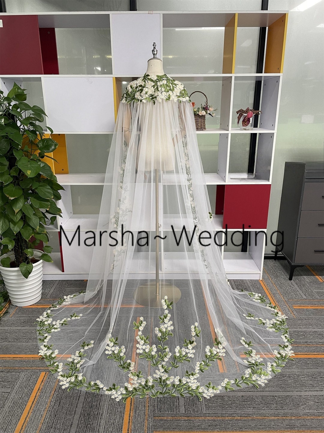 Green Floral Cape Veil, Wedding Cloak, Leaf Wedding Veil, Bridal Cape ...