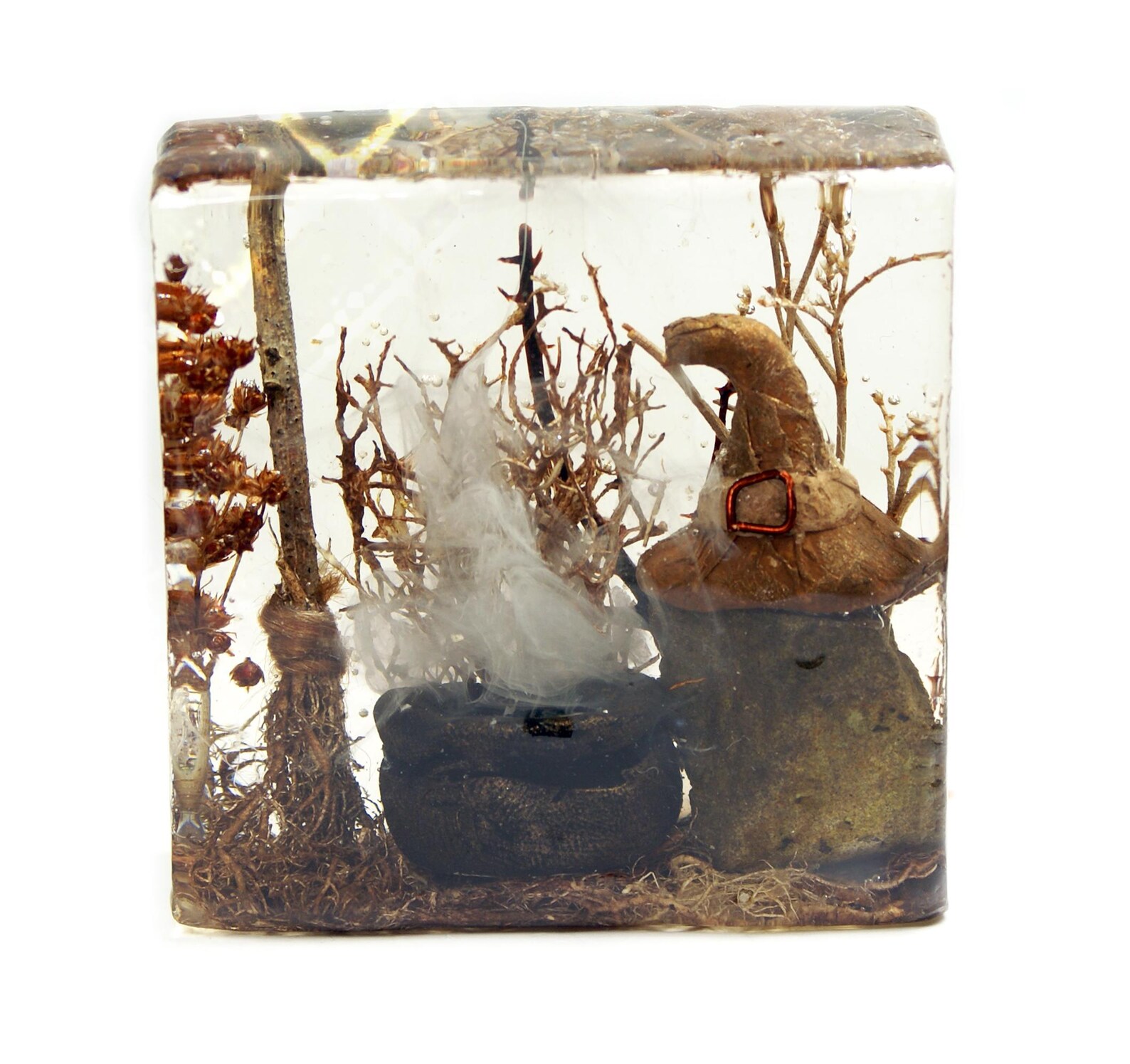 Witch Mini Sculpture- Resin Art- Resin Sculpture- Diorama Art- Figurine ...
