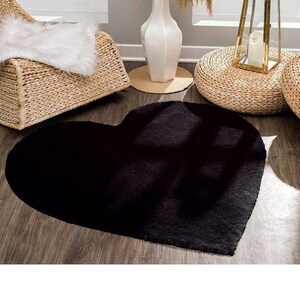 Heart Shaped Carpet / White Heart Mat / With Different Color Options ...