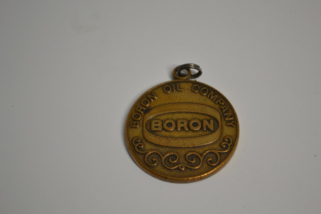Very Rare/unique Sparkle Award Pendant From (now Defunct) Boron Oil ...