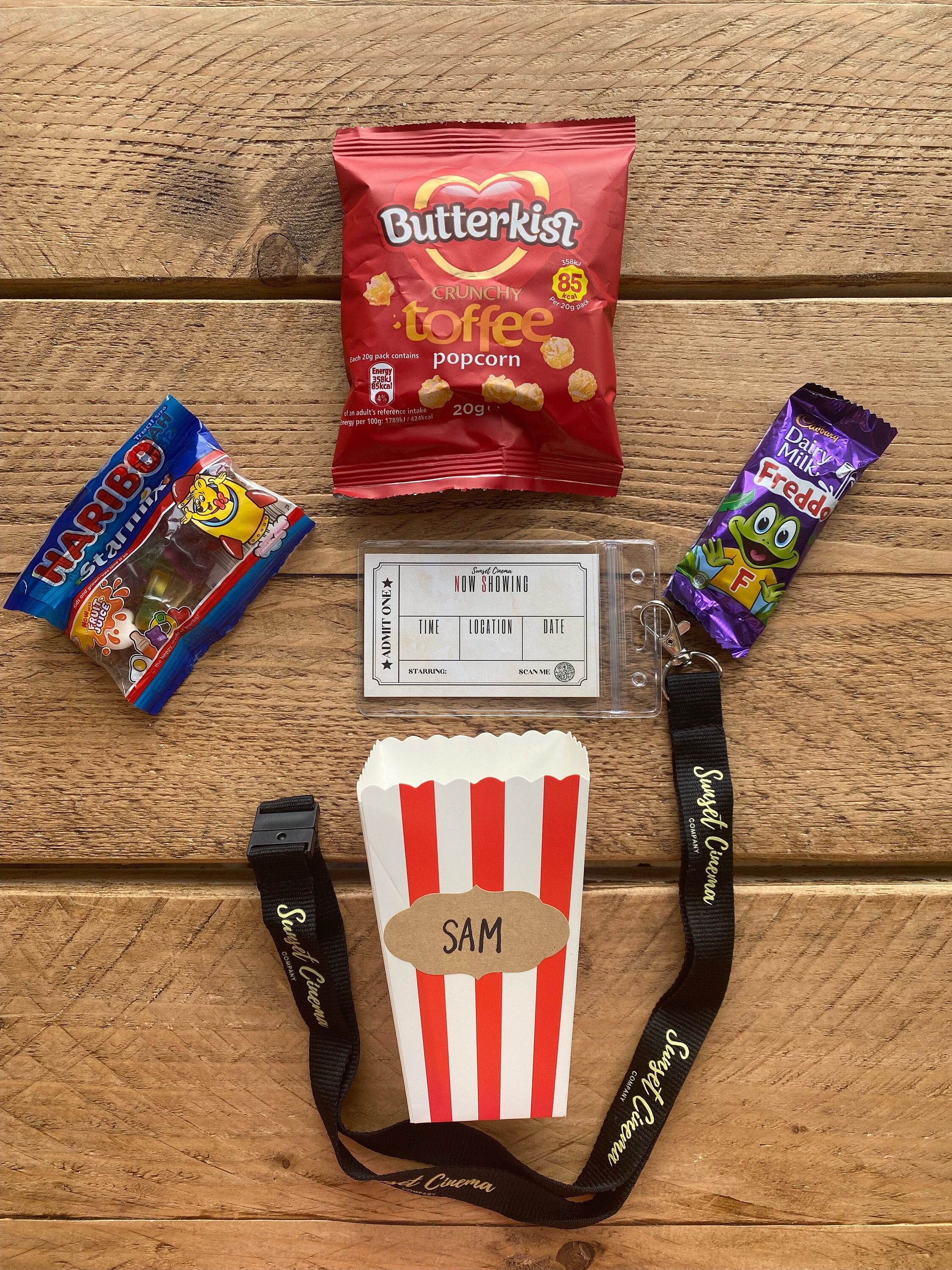PACK OF 4 - Party Packs - Movie Snacks - Cinema Packs - Children's ...