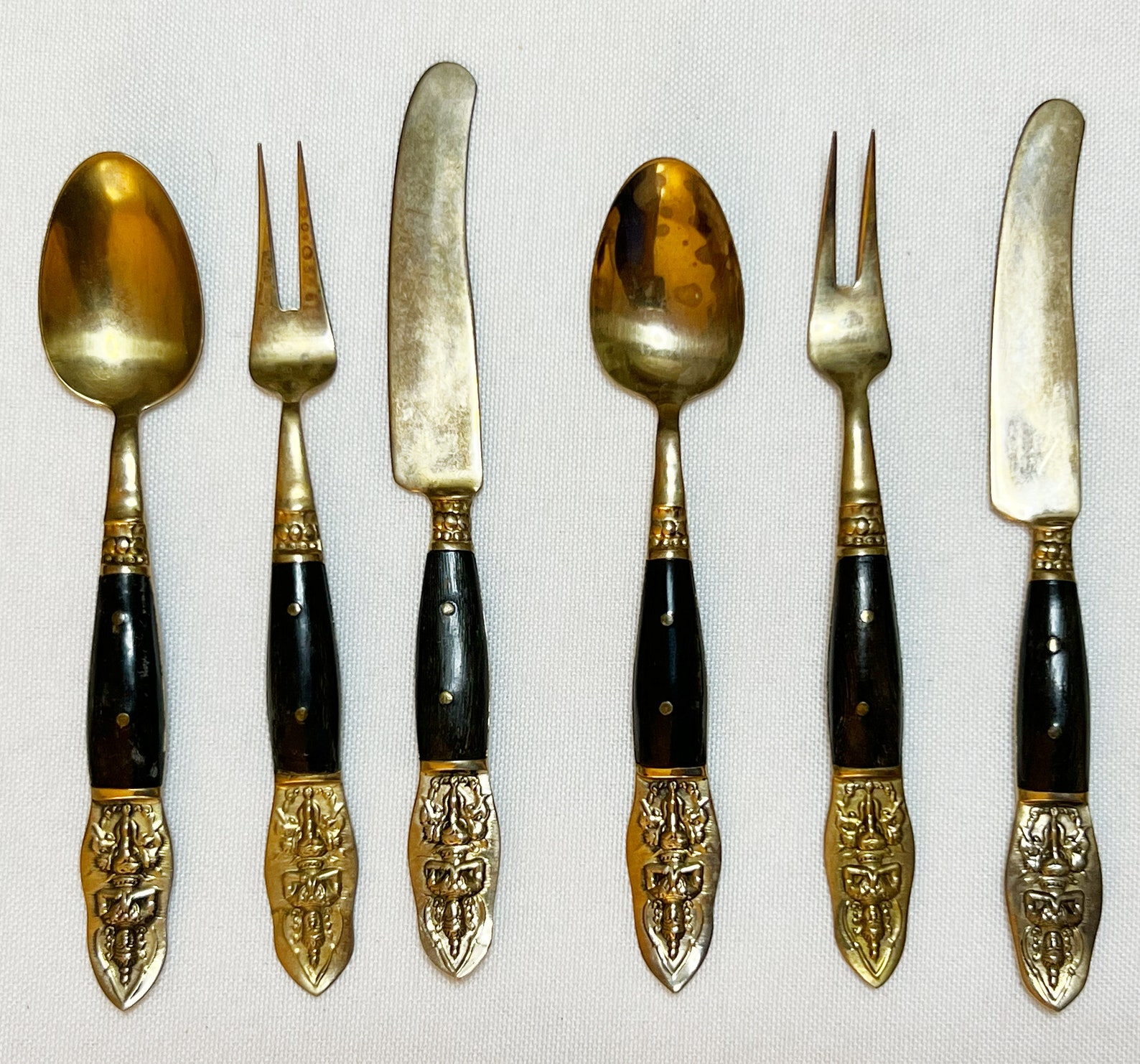 Thai Cocktail / Canapé / Appetizer Utensils With a Hindu Inspired ...