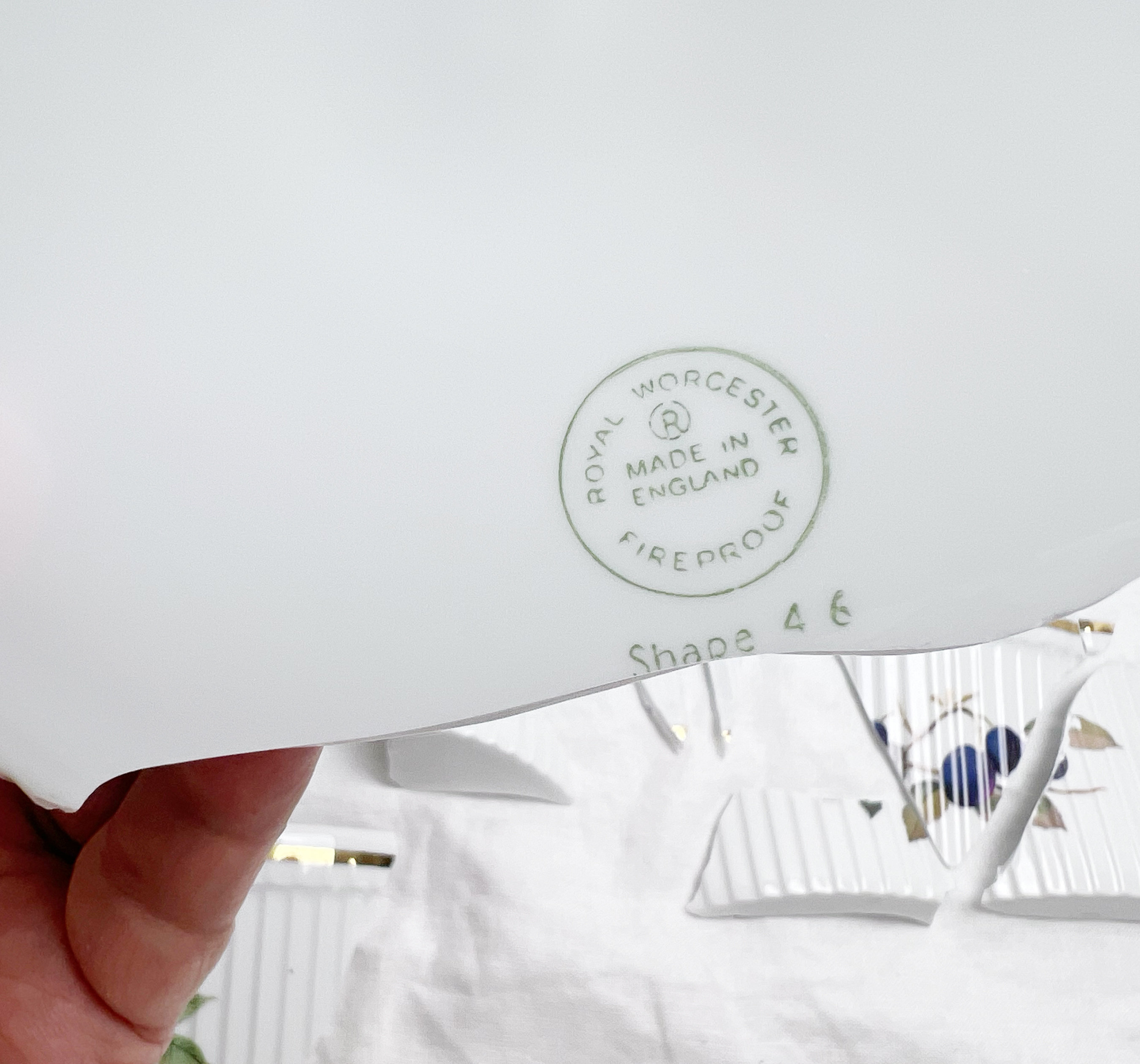 Vintage Porcelain Shards for Mosaic, Kintsugi or Jewelry Craft. Royal ...