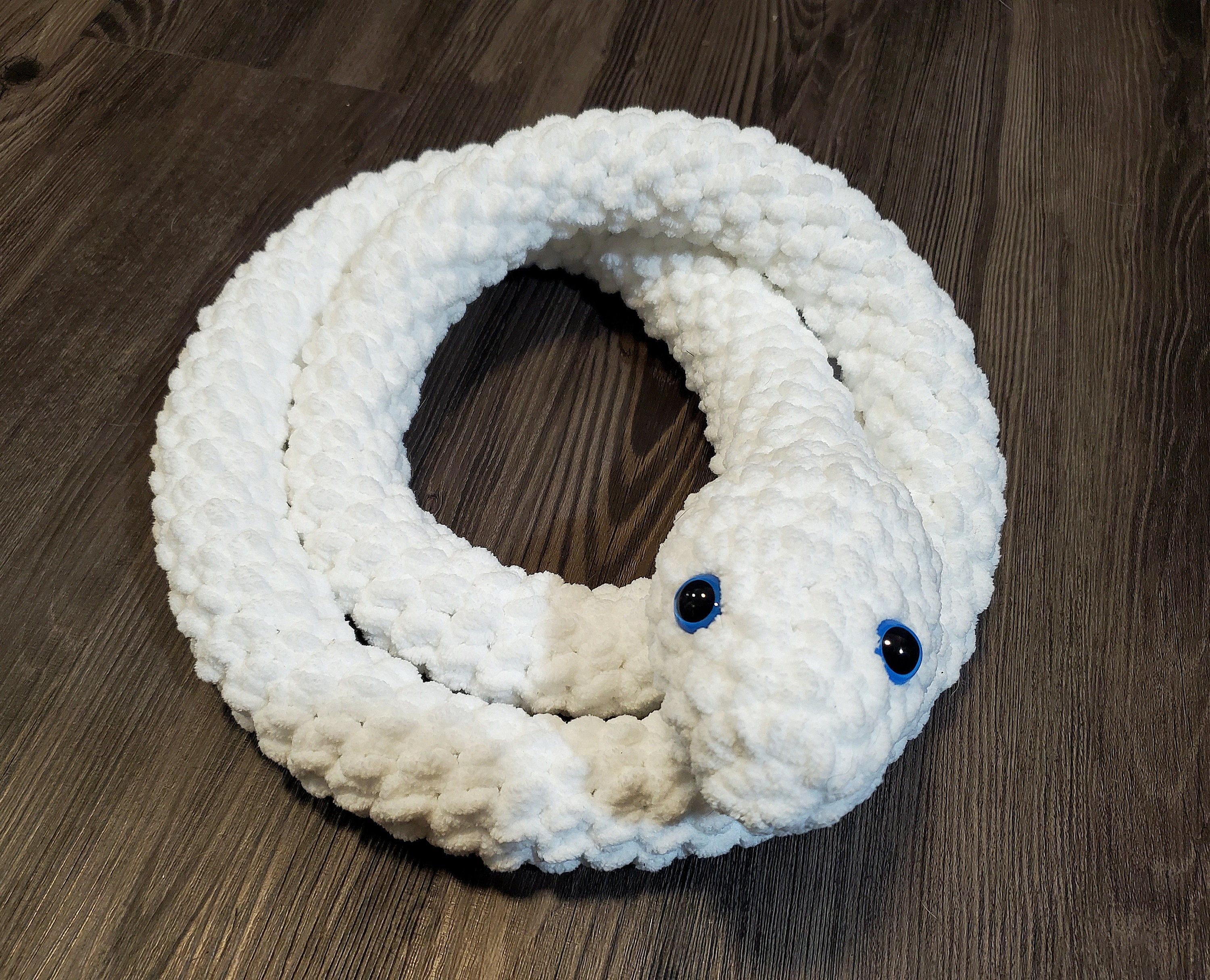 Soft, Cuddly Snake Plush, 5ft to 6ft Long. Various Colors. XL Snakes ...