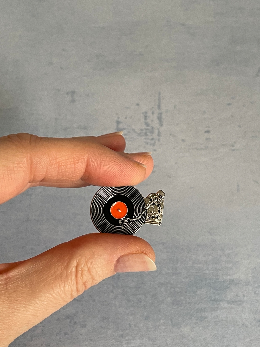 Vinyl Record Player Enamel Pin Badge: 80s 90s Retro Music Lover Gift - Etsy