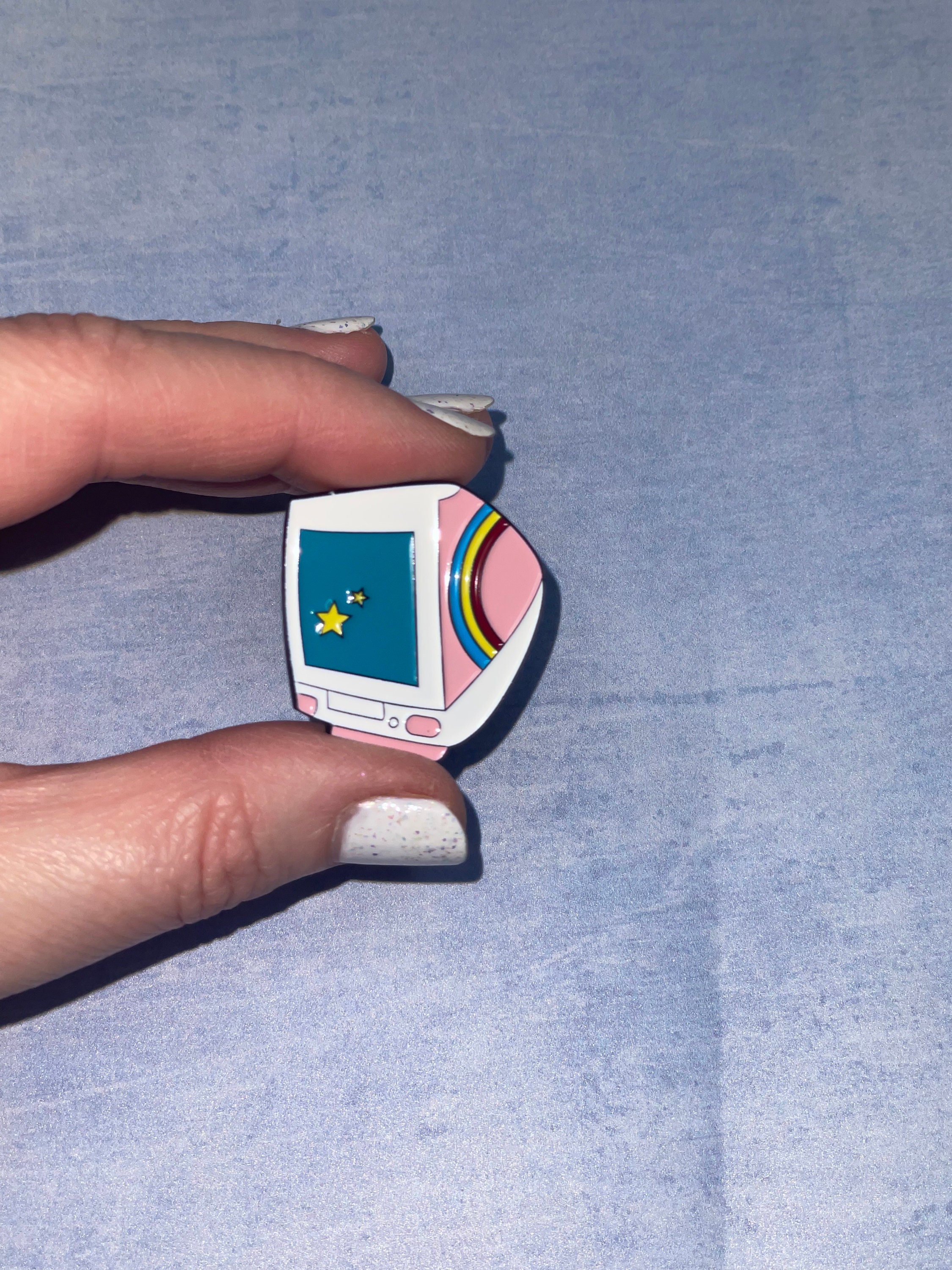 80s 90s Child Vintage Throw Back Retro Lapel Pin Enamel Badge Computer ...