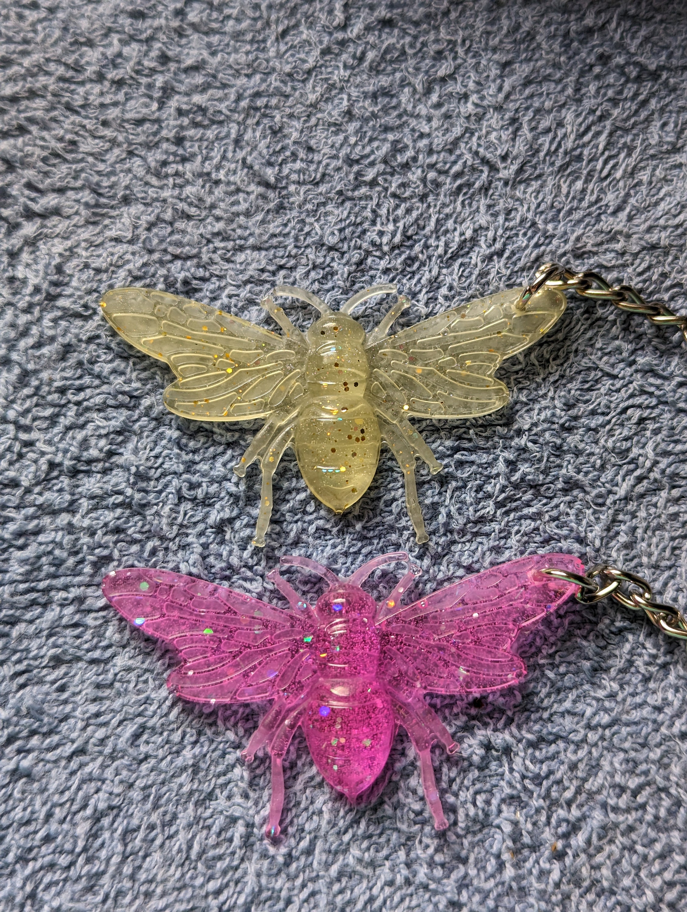 3D Glitter Bee Keychain: Rainbow Bumblebee Bag Charm - Etsy