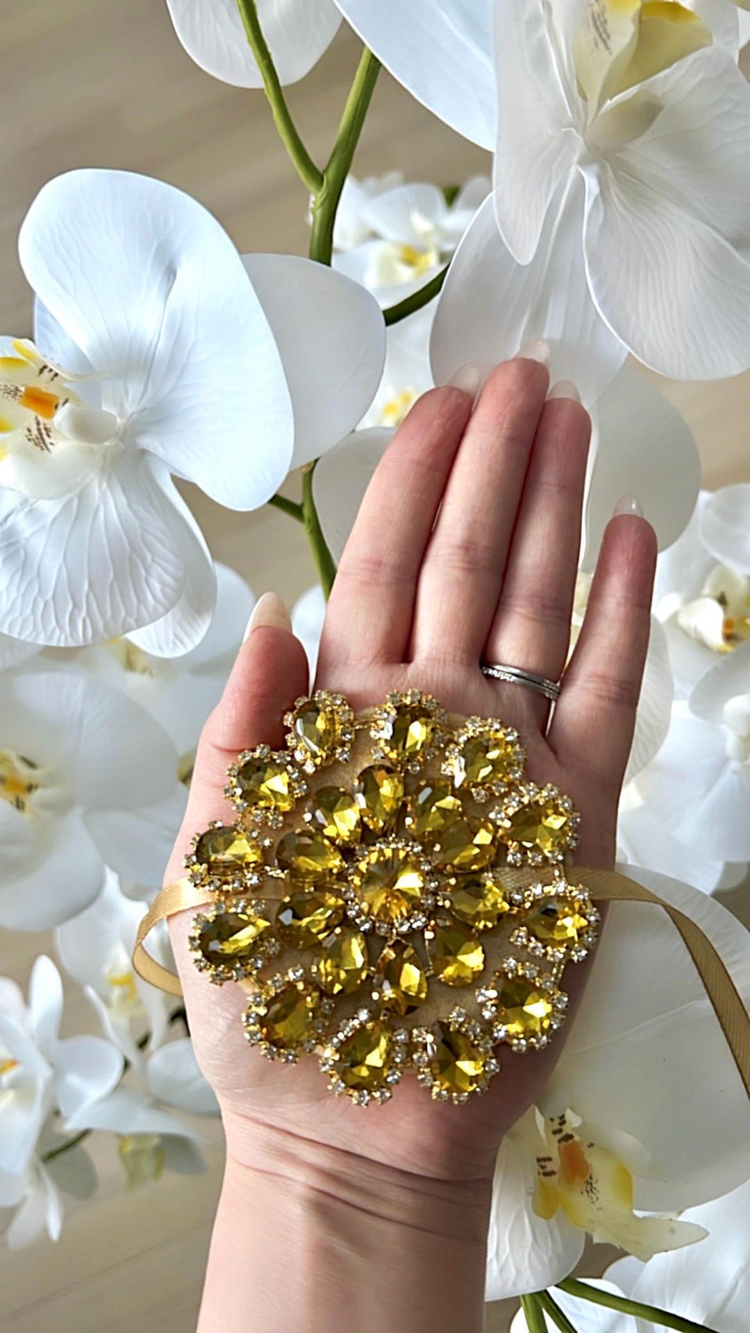 Gold Afghan Bridal Hand Henna Wrap – Mehndi Henna Night Yellow Crystal ...
