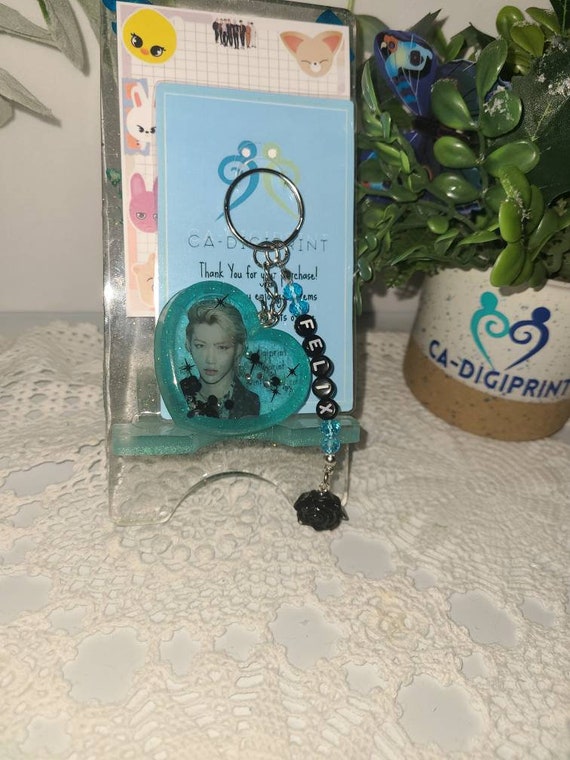 FELIX Stray Kids Shaker Keychain - Etsy
