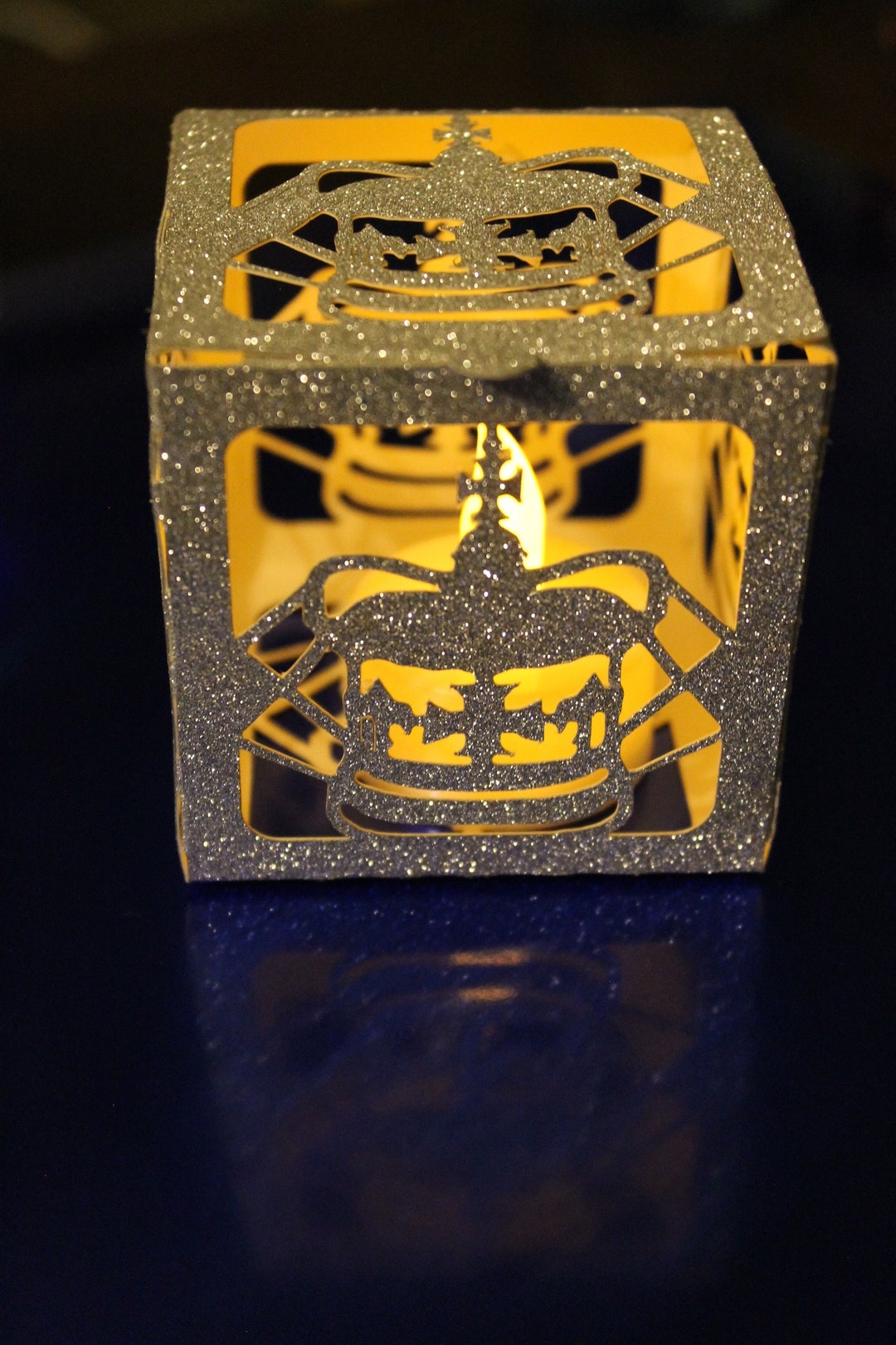 Crown Light Shadow Box Cricut SVG Glueless. DIY Night Light, Carrying ...