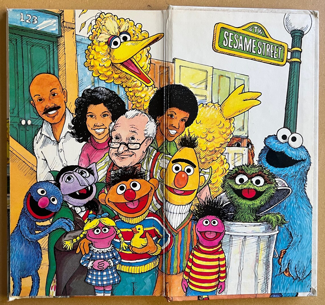 Sesame Street: Who Am I Featuring Jim Henson's Muppets Illustrated by ...