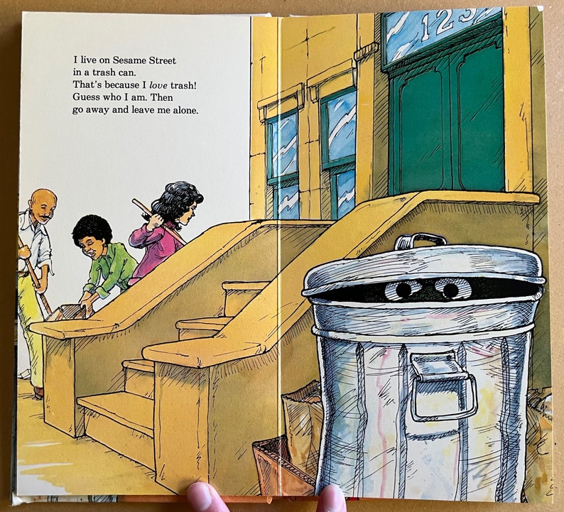 Sesame Street: Who Am I? Featuring Jim Henson's Muppets - Illustrated ...