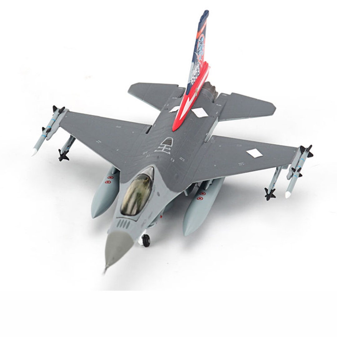 Die Cast F-16 Fighter Jet Militarized Combat 1:144 Ratio Alloy and ...