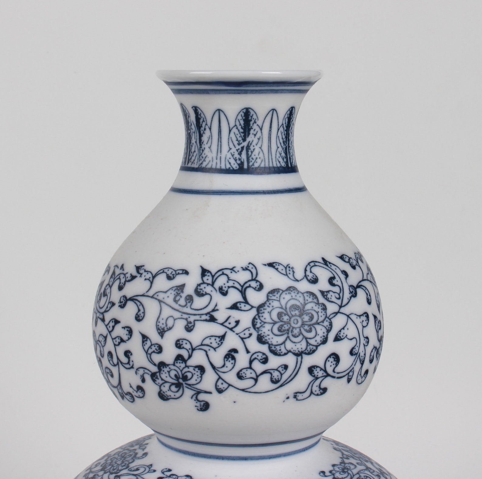 Hand-painted Blue and White Porcelain Vases From the Folk Collection - Etsy