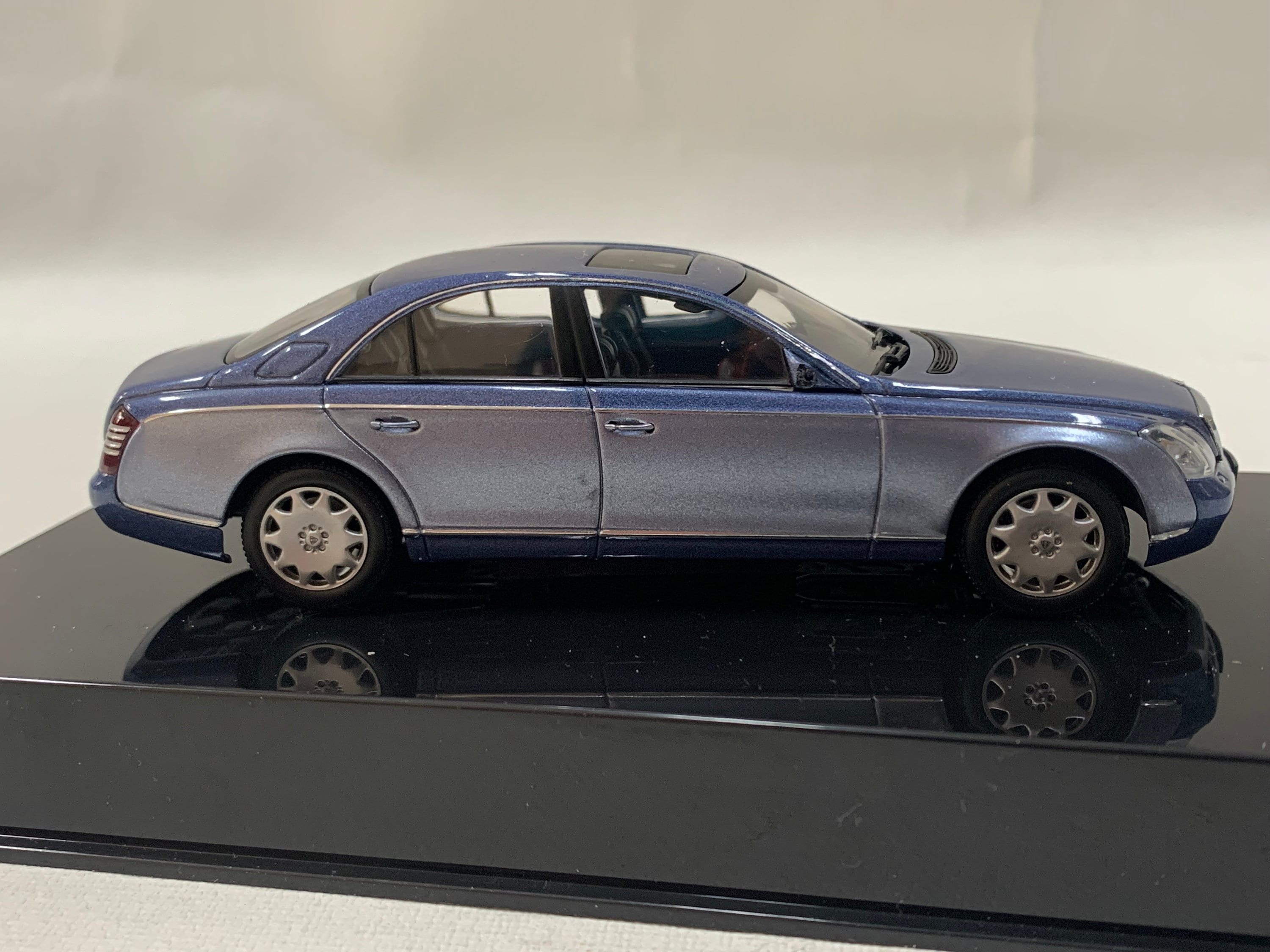 Autoart 1/43 MAYBACH 57 (light Blue/silver) - Etsy