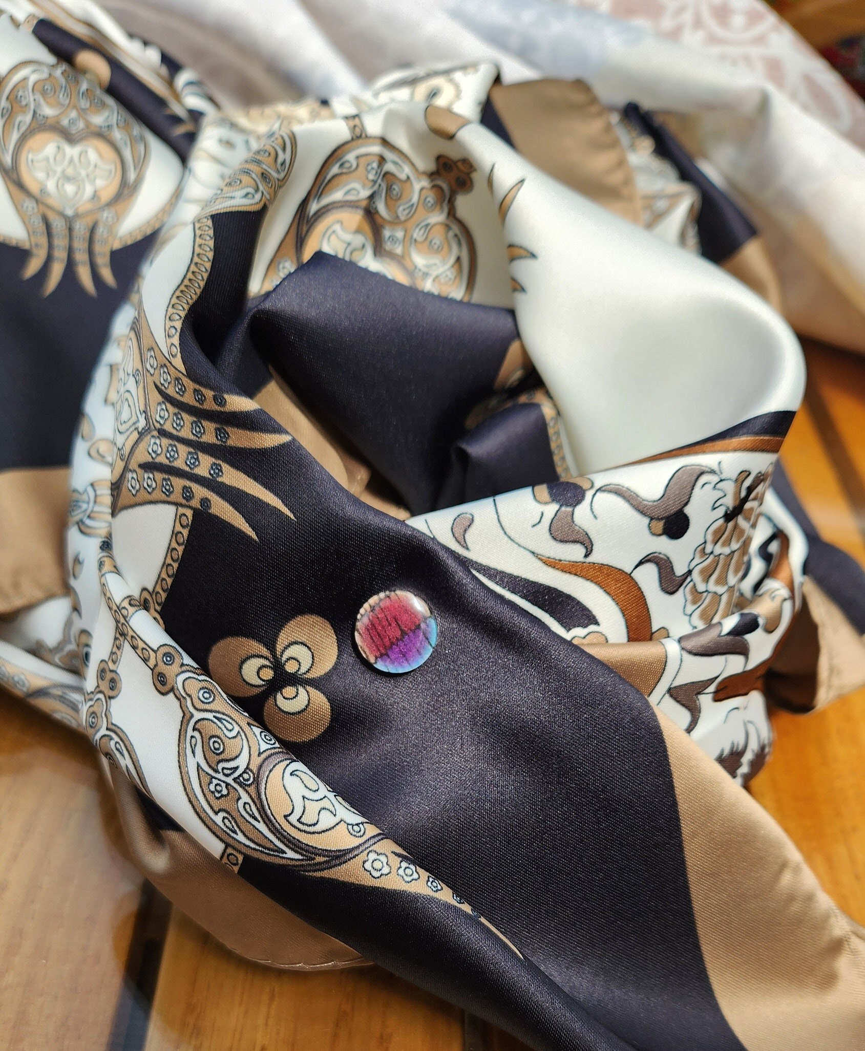 Magnetic Scarf Button: Elegant Scarf Fastener - Etsy