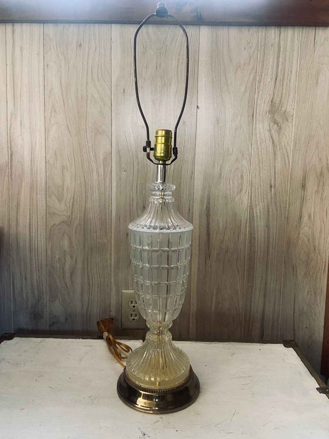 Vintage Mid Century Crystal Cut Table Lamp / Crystal Bedside - Etsy
