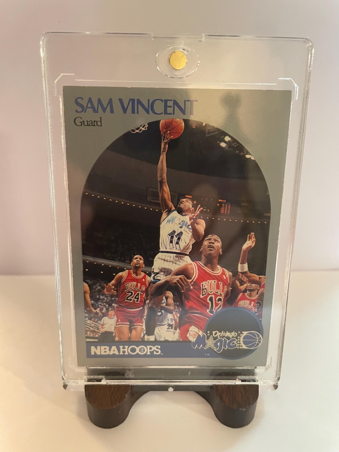 1990-91 NBA Hoops Sam Vincent Card - With Michael Jordan Wearing Jersey ...