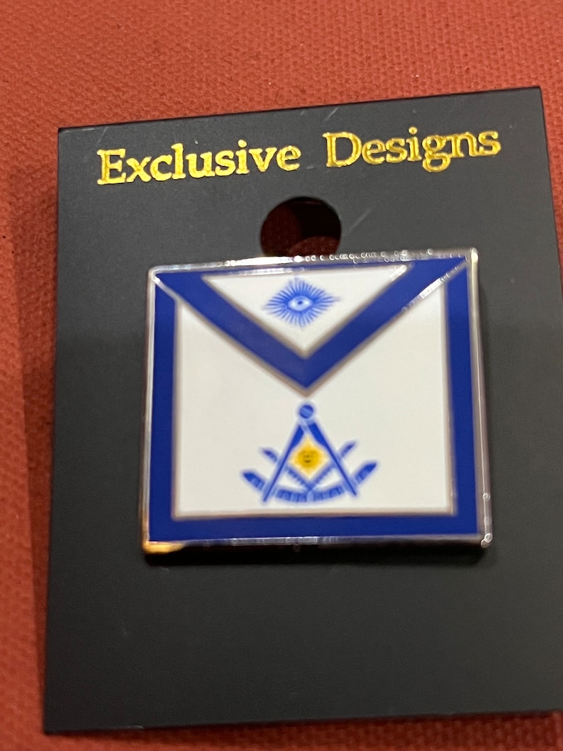 Past Master Lapel Pin - Etsy