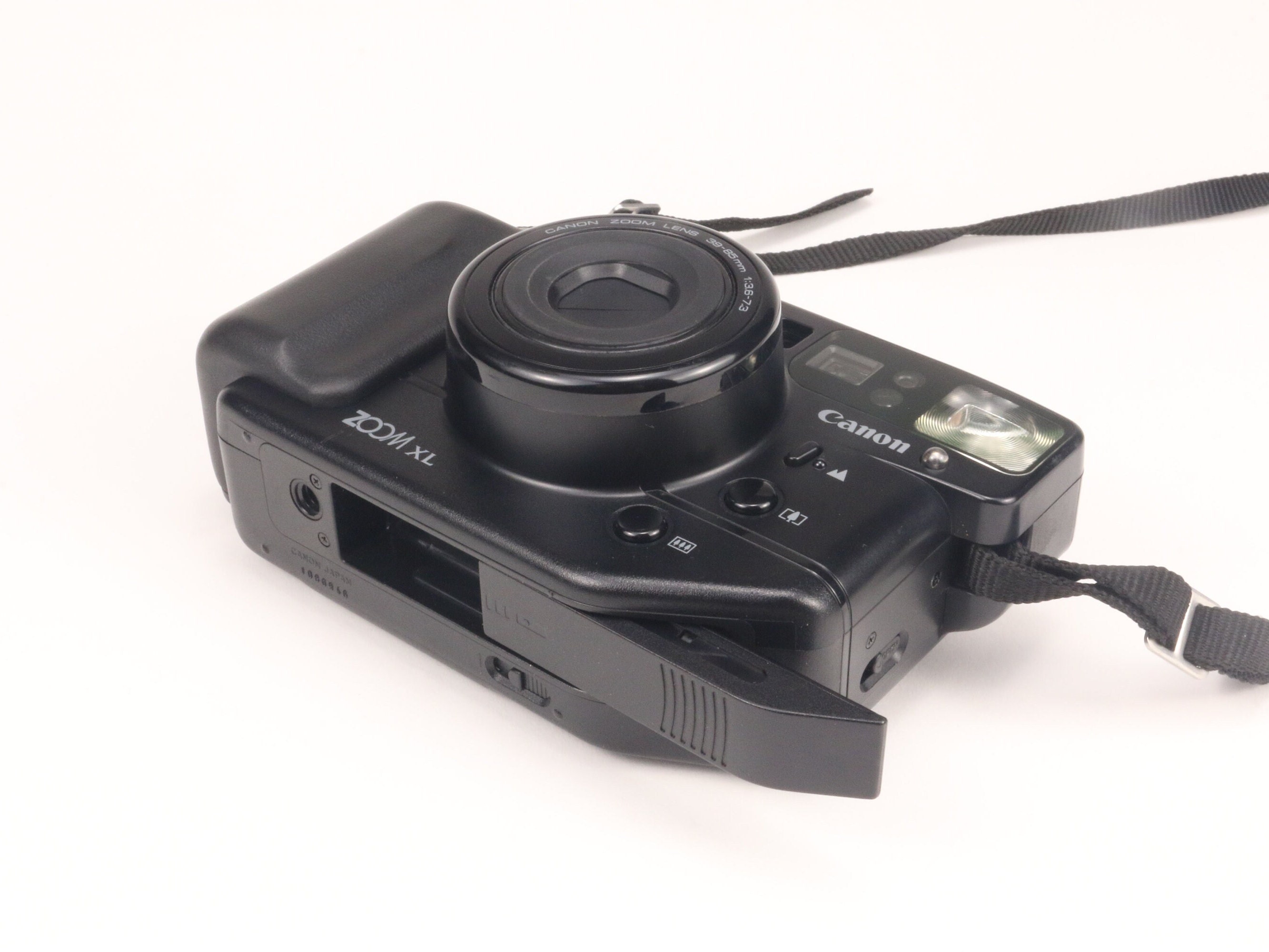 Canon the Tank Zoom XL Sure Shot 35mm Film Camera MINT Easy to Use ...