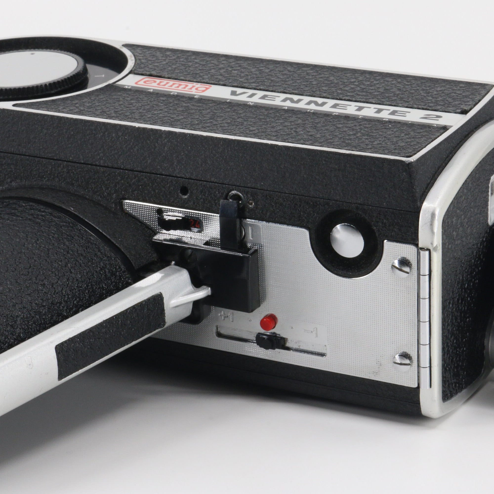 Eumig Viennette 2 Super 8 Film Camera Tested (READ: Film Indicator ...