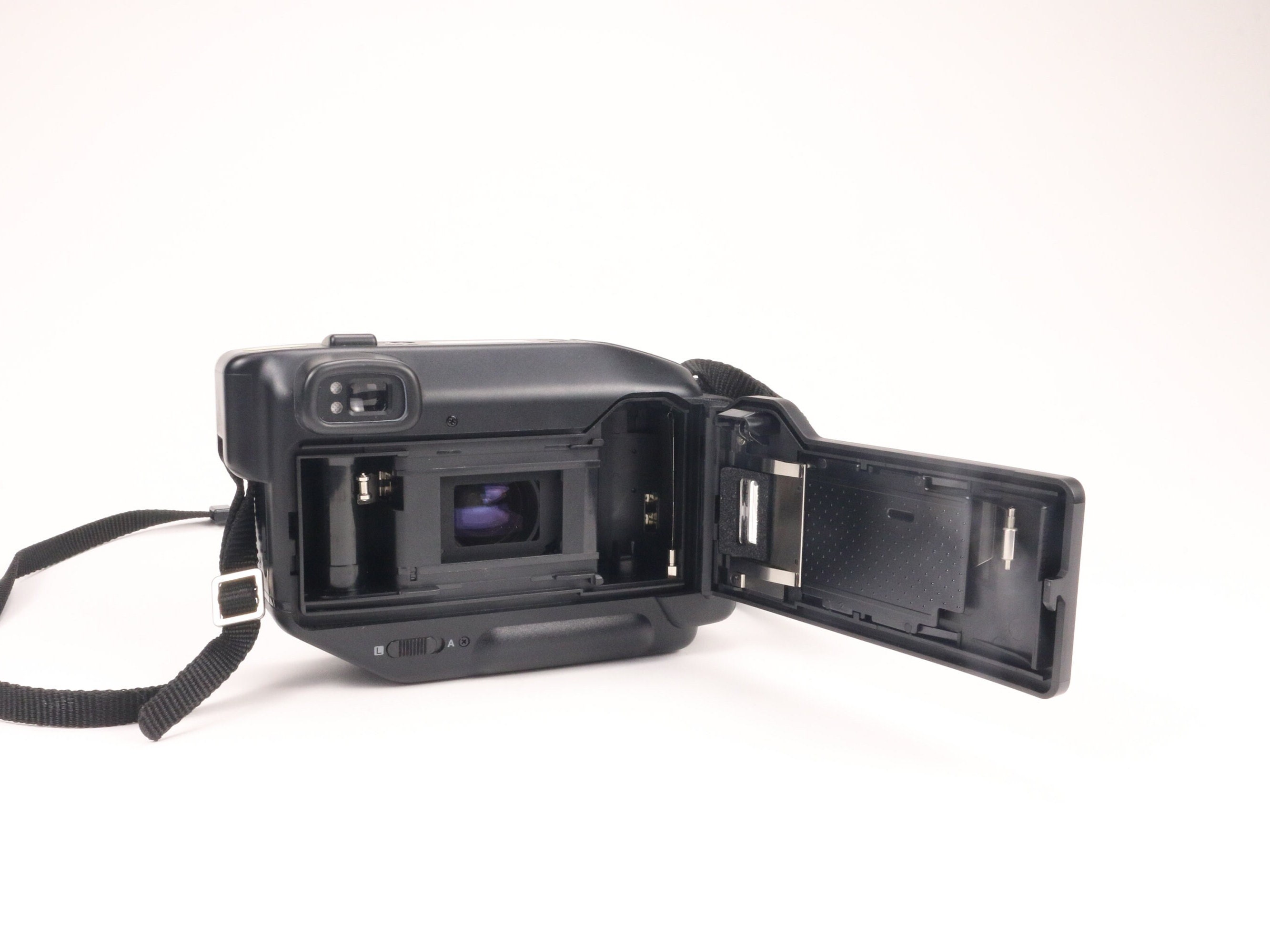 Canon the Tank Zoom XL Sure Shot 35mm Film Camera MINT Easy to Use ...
