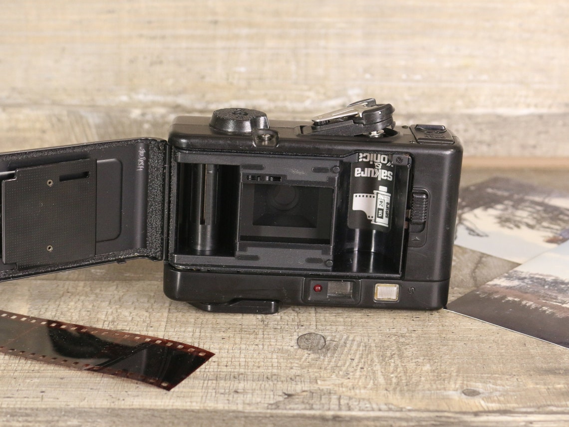 Working Konica Pop Cult 80s Camera 35mm Film Automatic Point - Etsy