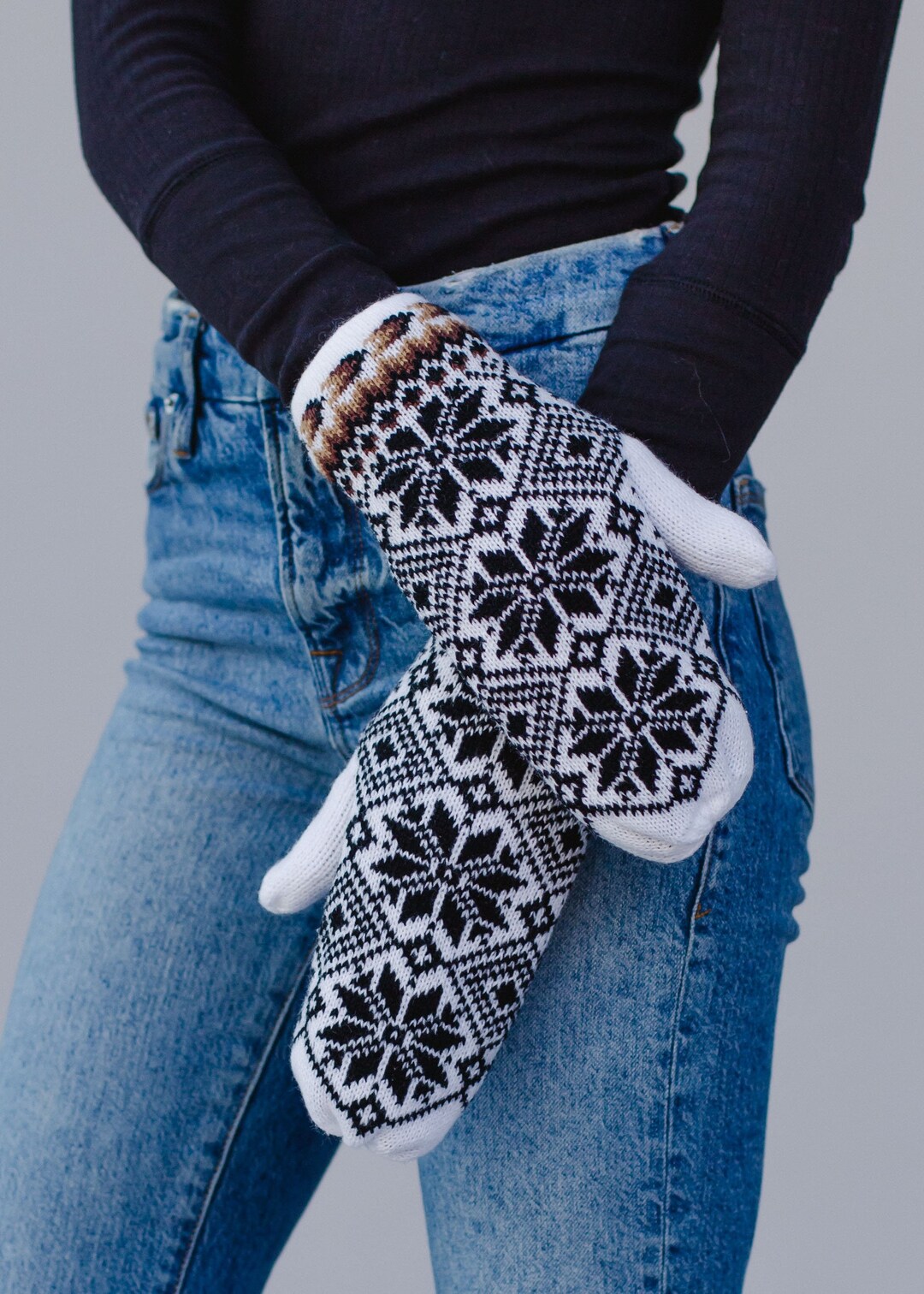 White, Black & Tan Patterned Knit Mittens Fleece Lined Mittens ...