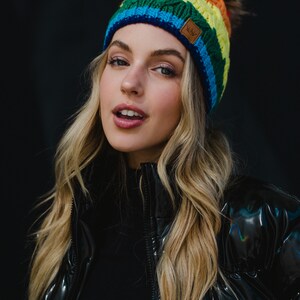 Classic Rainbow Stripe Pom Hat Rainbow Winter Hat Multicolored Striped ...