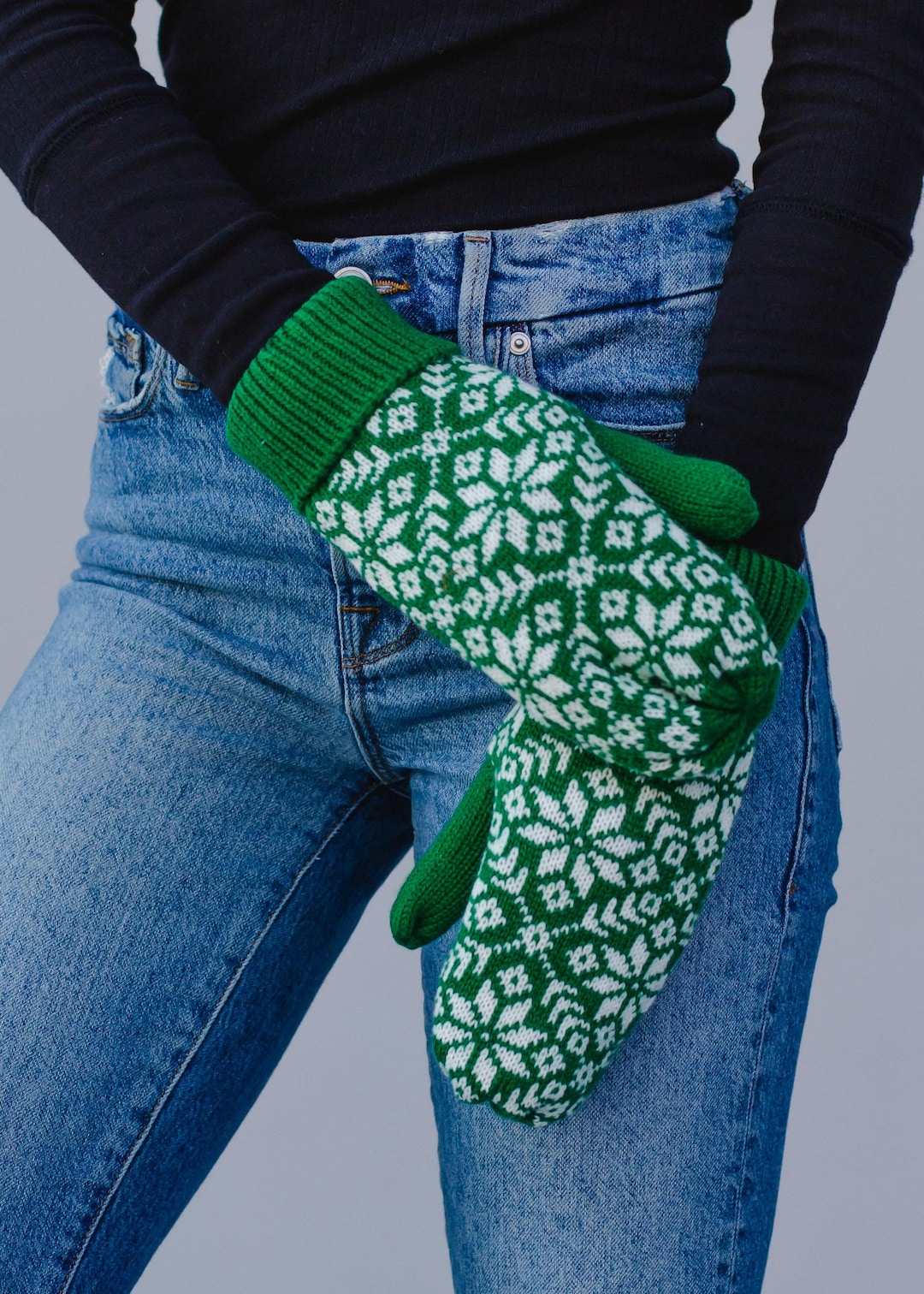 Green & White Snowflake Knit Mittens | Fleece Lined Mittens | Snowflake ...