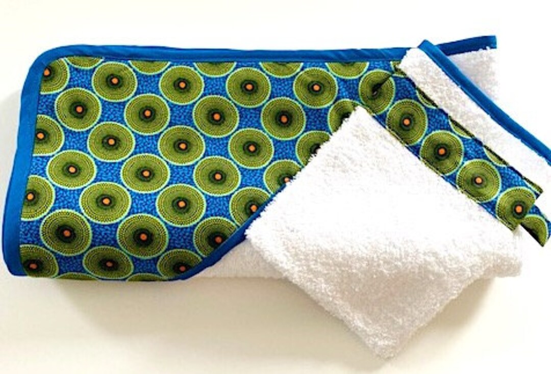 Bath Cape and Washcloth in Cotton Fabric and Bamboo Sponge - Etsy