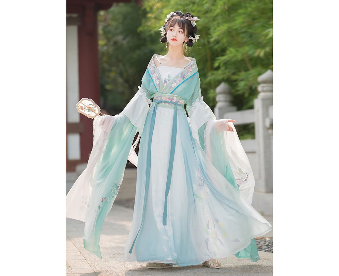 Beautiful Elegant Fairy Hanfu Dress/chinese Traditional Embroidered ...
