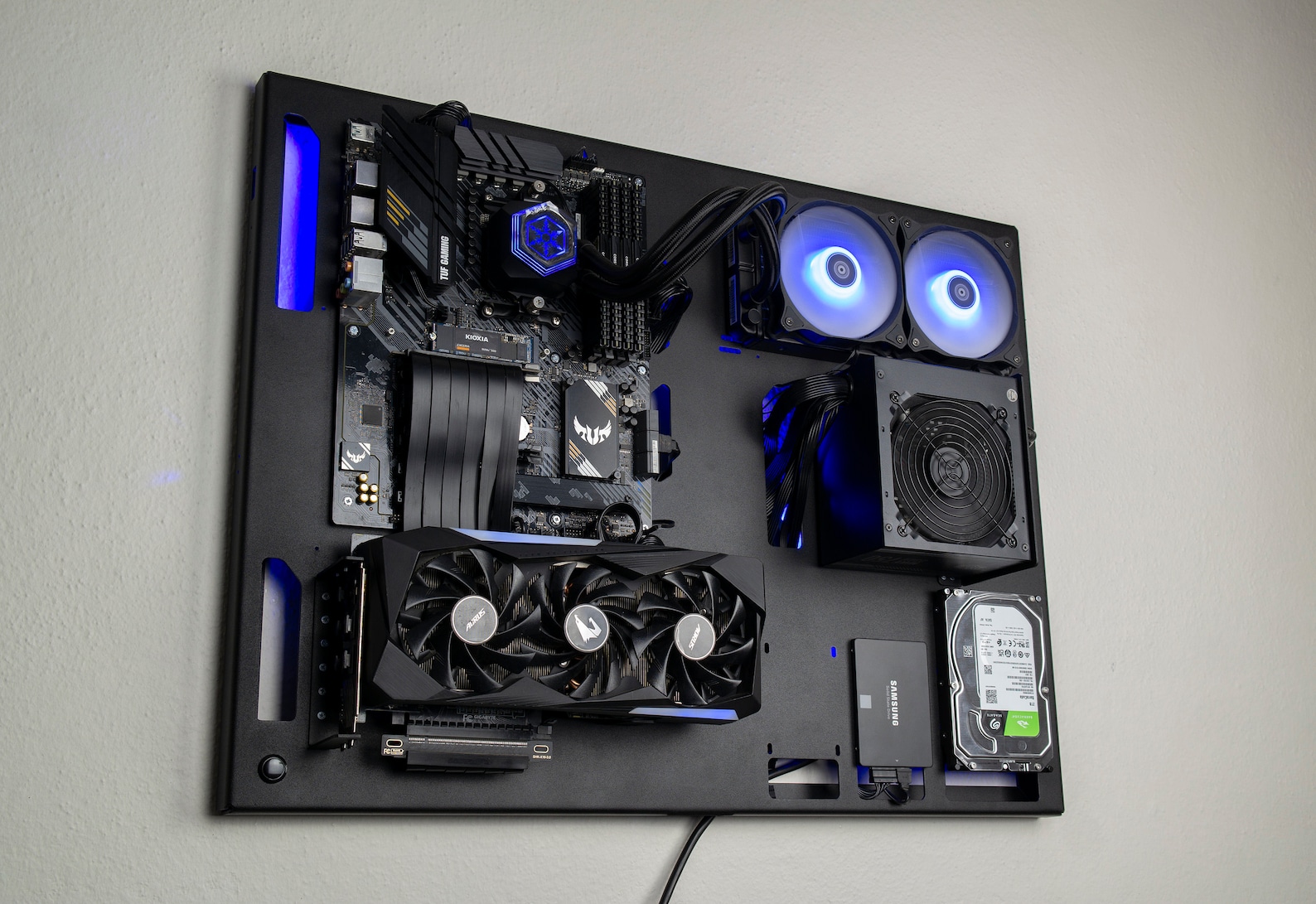Wall Computer, Computer Wall Mount, Space Case, Open Case, Full ATX ...