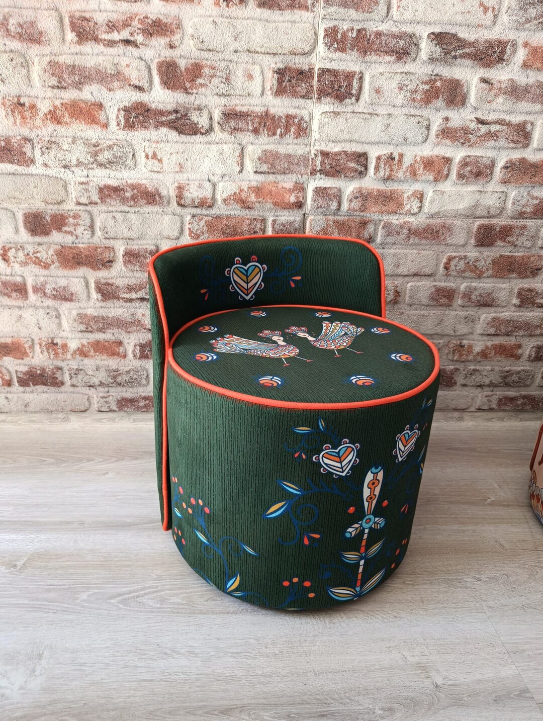 Round Tufted Pouf Peacock Ottoman, Boho Moroccan Footstool, Elegant ...