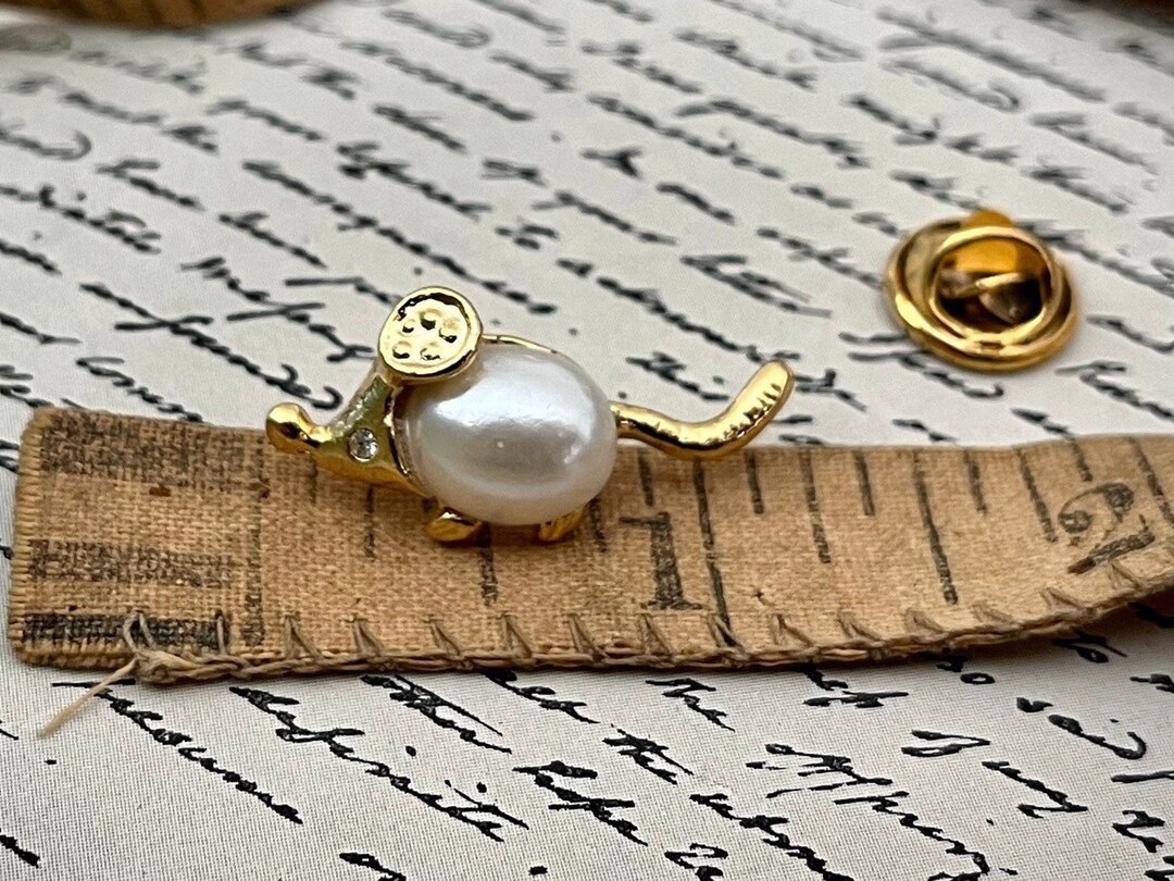 Tiny Gold Toned Faux Pearl Mouse Lapel Pin - Etsy