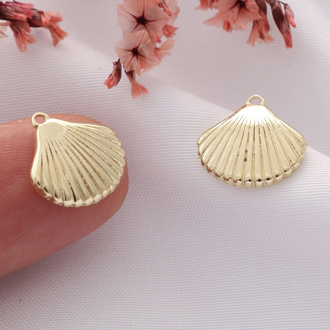 10 Pieces of Real Gold Shell Earrings Pendants, Shell Pendants, Jewelry ...