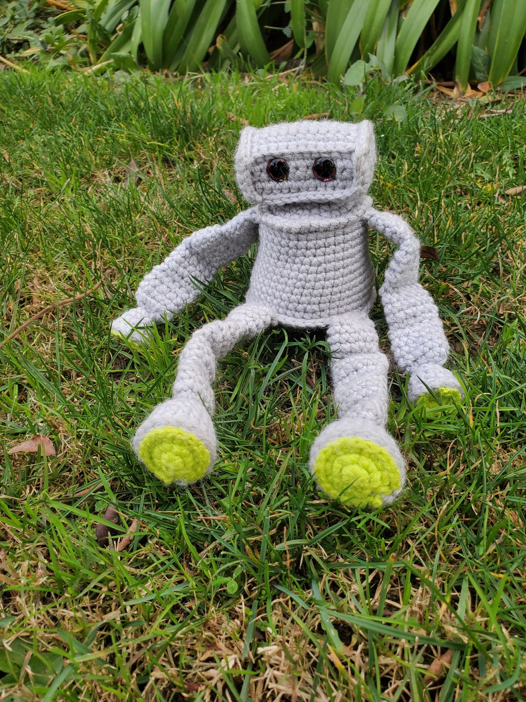 Small Gray Robot With Bright Green Hands and Feet - Etsy