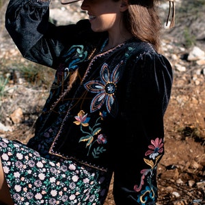 Ethnic Embroidered Crop Top Velvet Jacket / Vintage Cropped Boho Open ...
