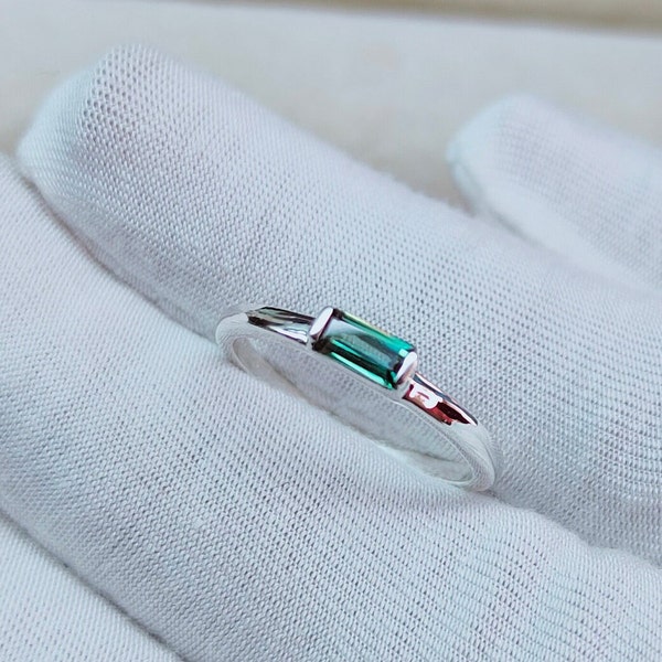 Teal Sapphire Ring - Etsy
