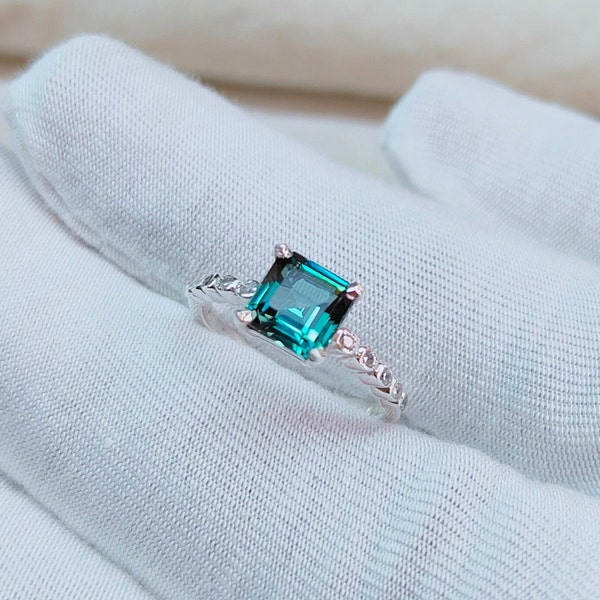 Teal Sapphire Ring - Etsy