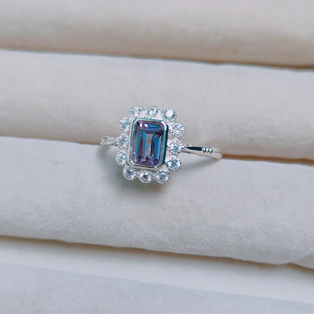 Alexandrite Ring: Lab Grown Color Change Stone Ring, 925 Sterling ...